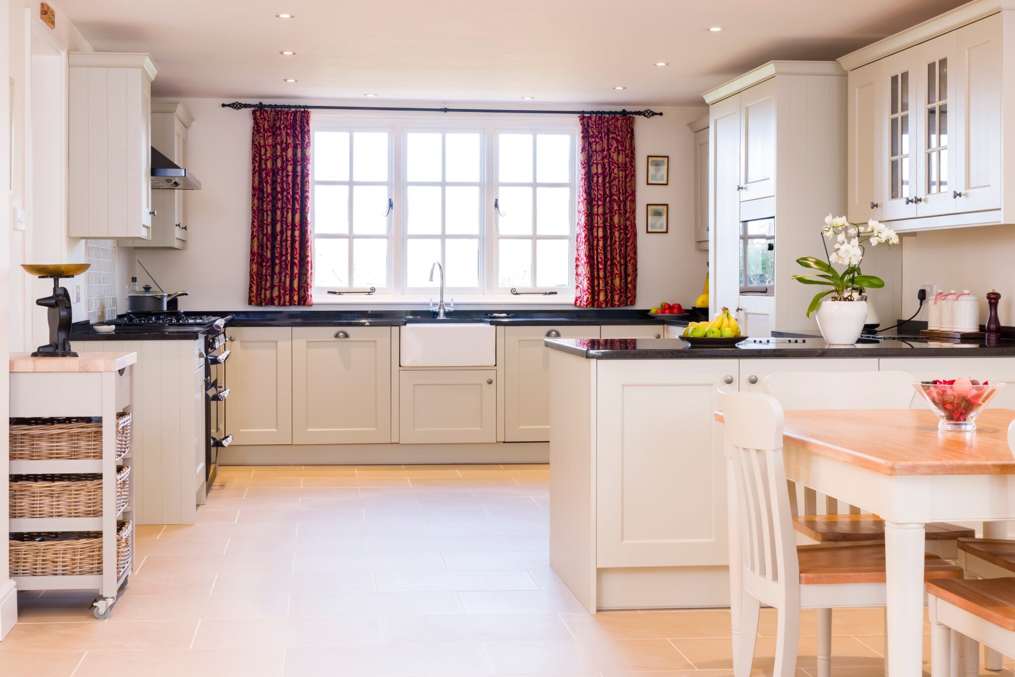 Styling Large, Open-Plan Kitchens with Window Coverings